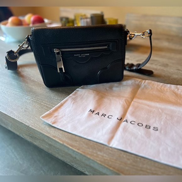 Marc Jacobs | Bags | Marc Jacobs Fleur Haze Leather Crossbody Bag Purse ...